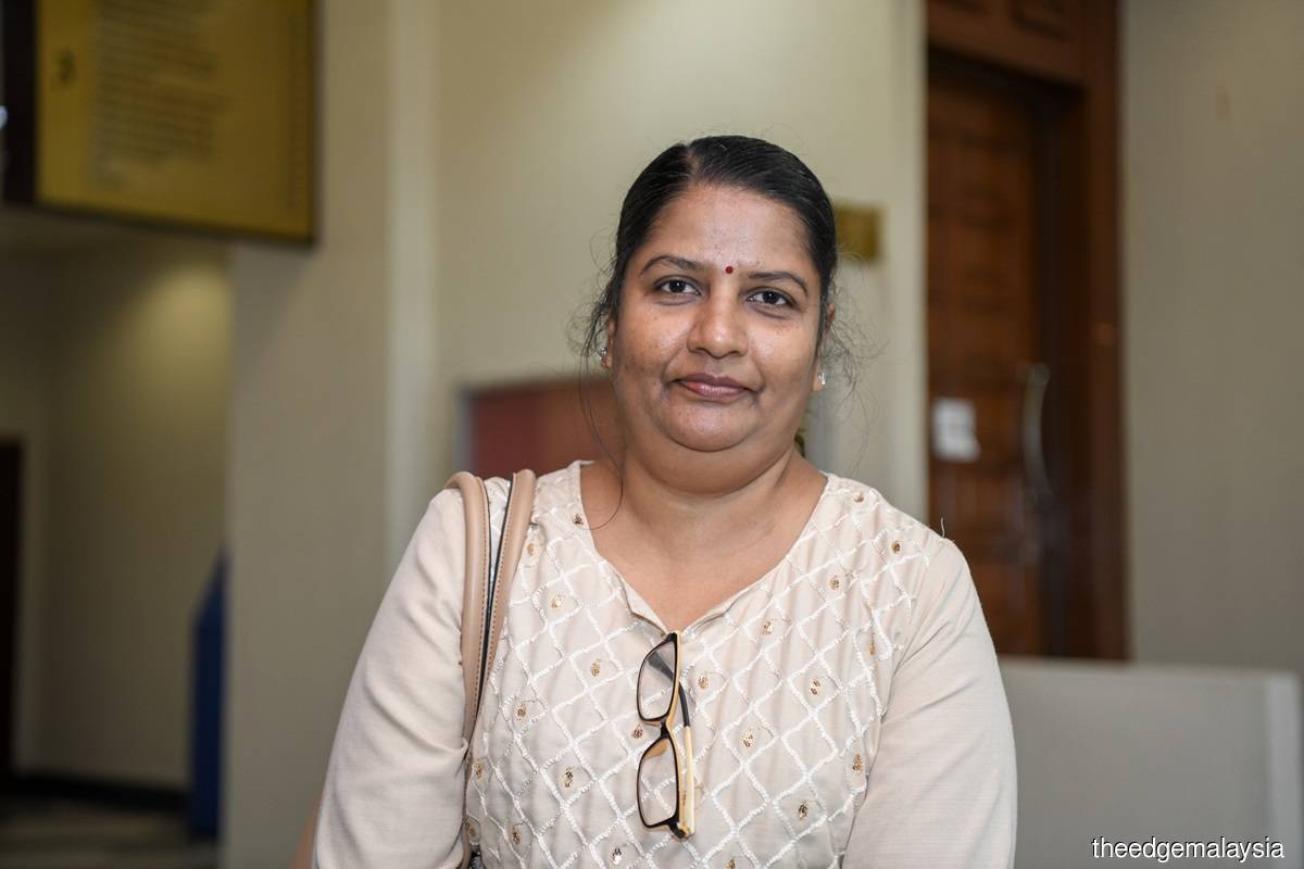 High Court orders nationwide search for Indira Gandhi's ex-husband