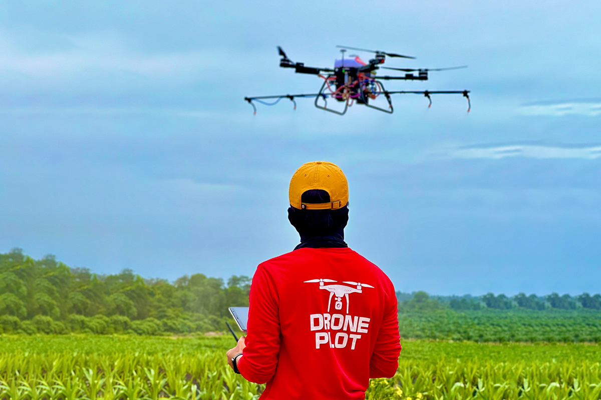 Flying into new horizons