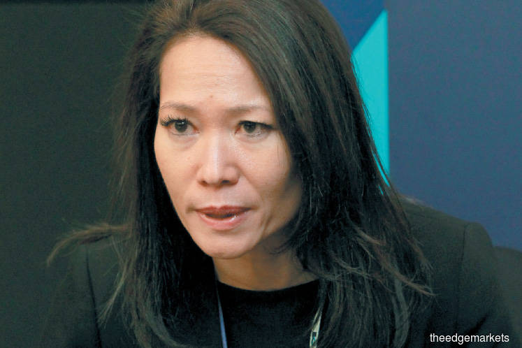 Rightsize pay gap between executive and non-executive directors — ICDM