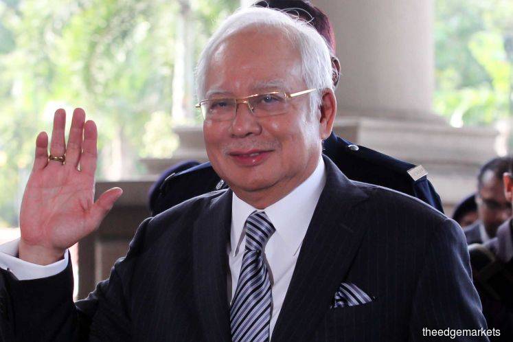 Will Najib be called to enter his defence today?
