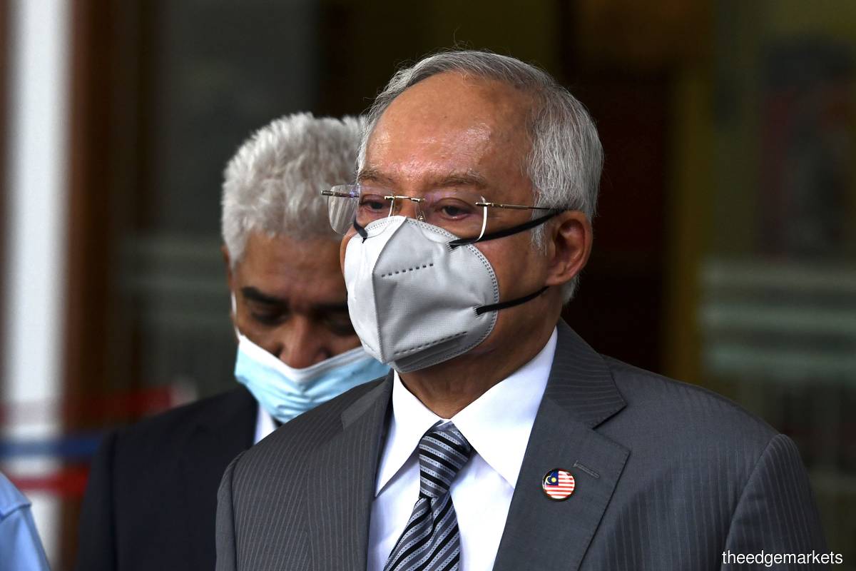 Najib and son Nazifuddin allowed to challenge income tax summary judgement