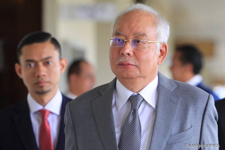 Najib: Nothing wrong with having a conversation with my wife