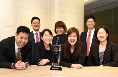 OCBC named Singapore’s top award-winning broker in 2016 by Thomson Reuters