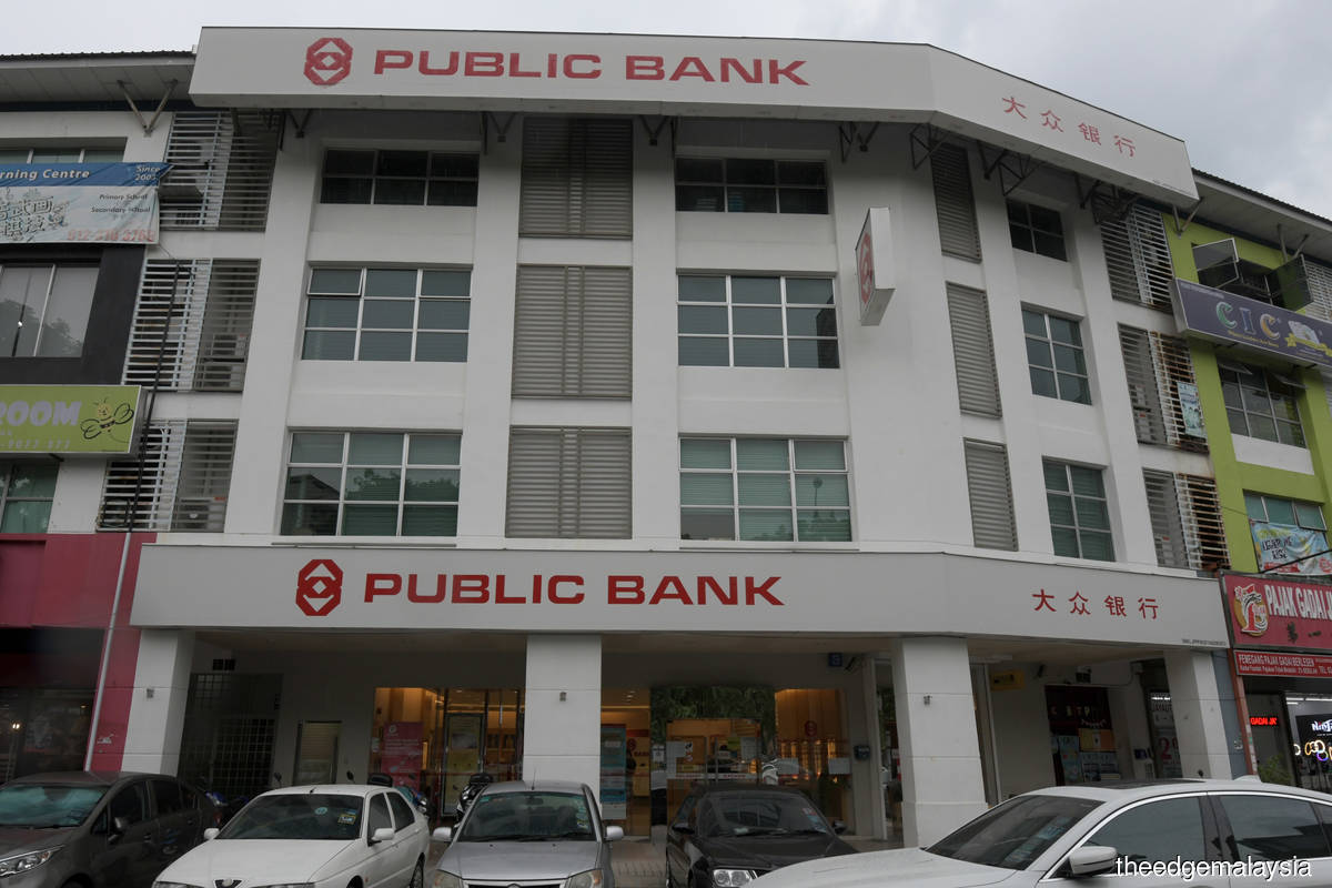 Public Bank’s 4Q profit down 6% to RM1.6 bil, declares 10 sen dividend