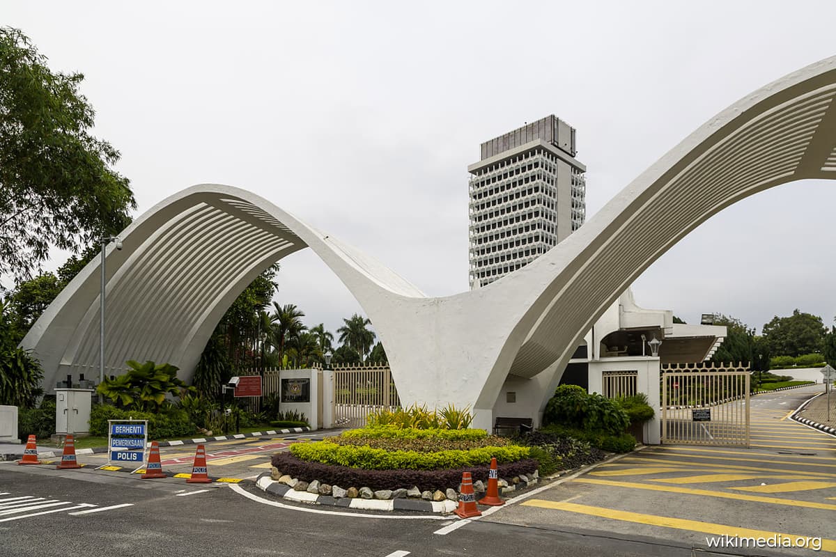 Work progress of Sabah Pan Borneo Phase 1 project at 62%, Dewan Rakyat ...