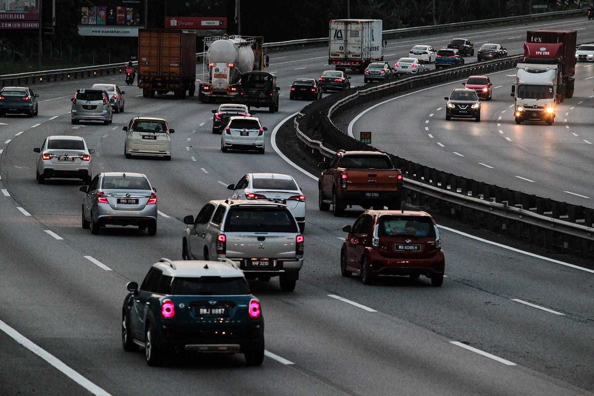 October car sales rises 10% m-o-m to 74,896 units, second-highest ...