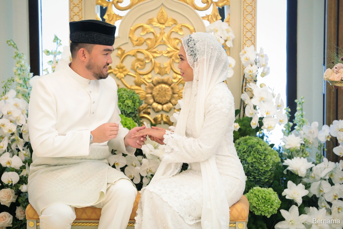 Tengku Amir Shah, Afzaa Fadini tie the knot