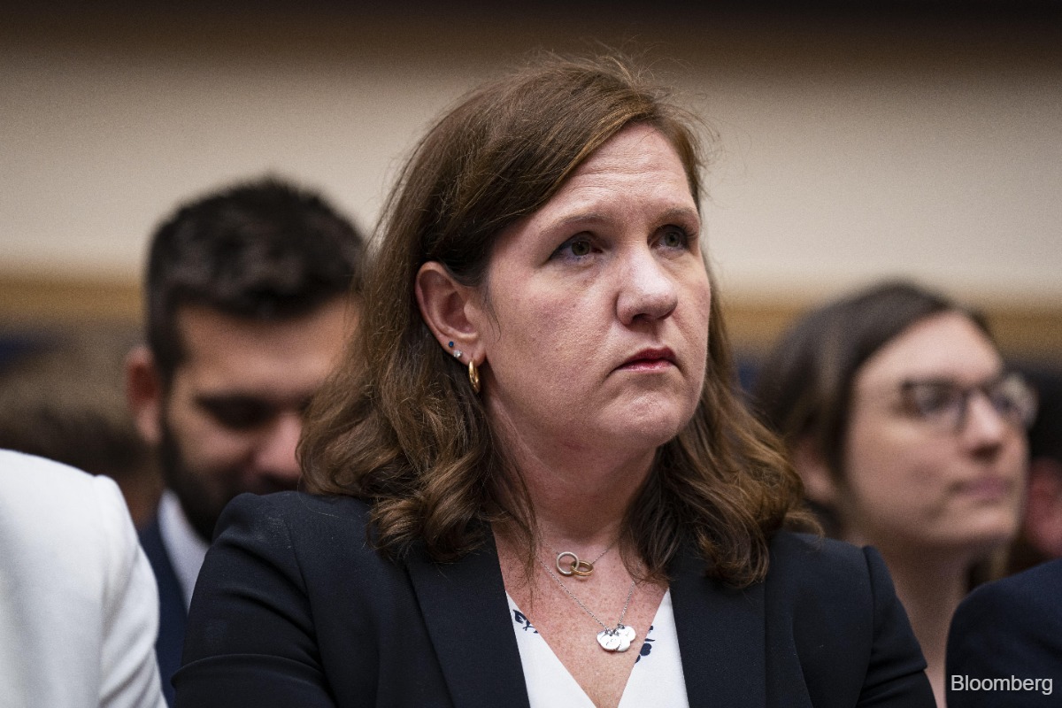 US Chief Justice lets Trump oust FTC commissioner for now