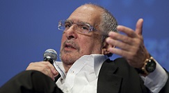 Shareholders throw support behind Noble despite run-ins with Elman