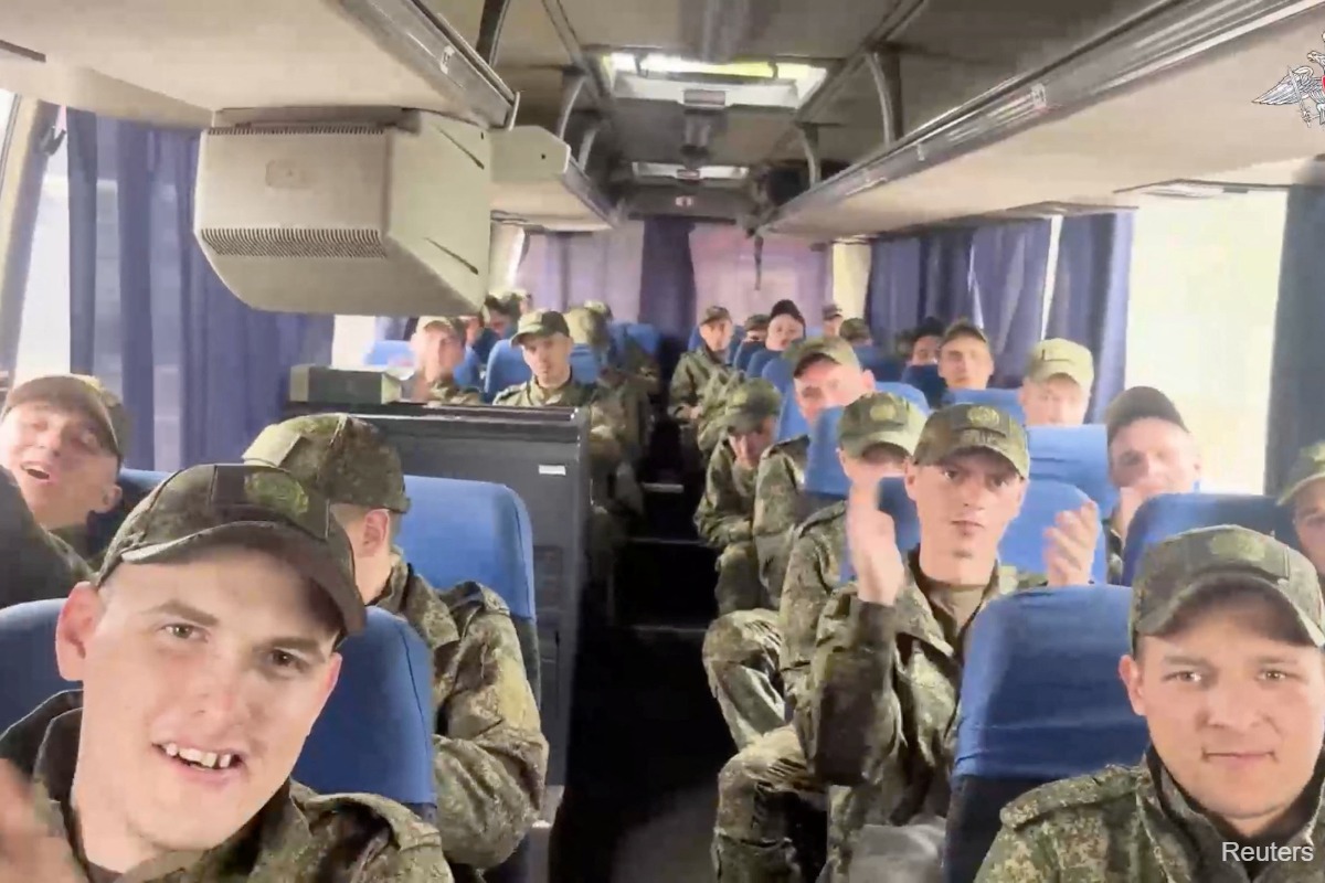 Russia, Ukraine each free first 390 prisoners in start of war's biggest ...