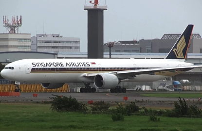Singapore Airlines flight returns to Changi, catches fire, no casualties