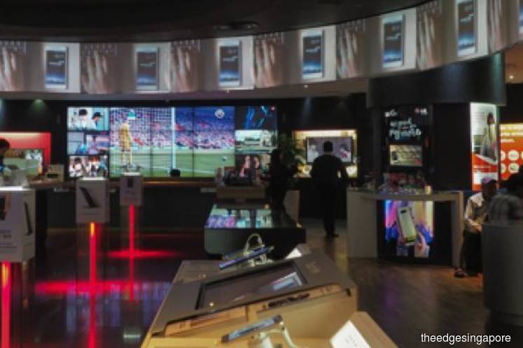 Challenge accepted: Singtel launches first mobile plans with unlimited ...