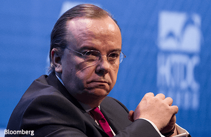 HSBC CEO: Bankers generating 20% of London revenue may move to Paris