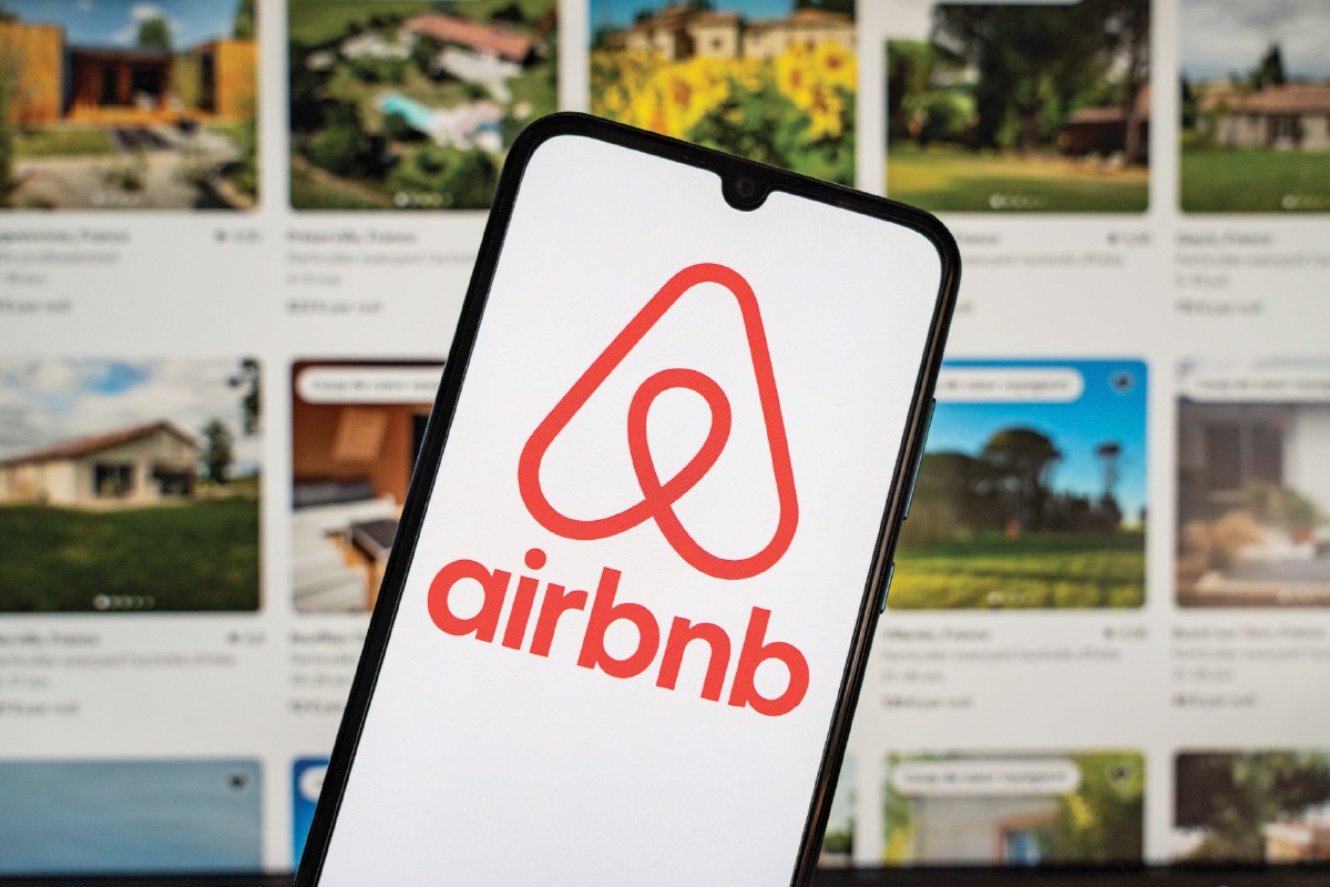 Tech: Can Airbnb be the super app of experiences? | KLSE Screener