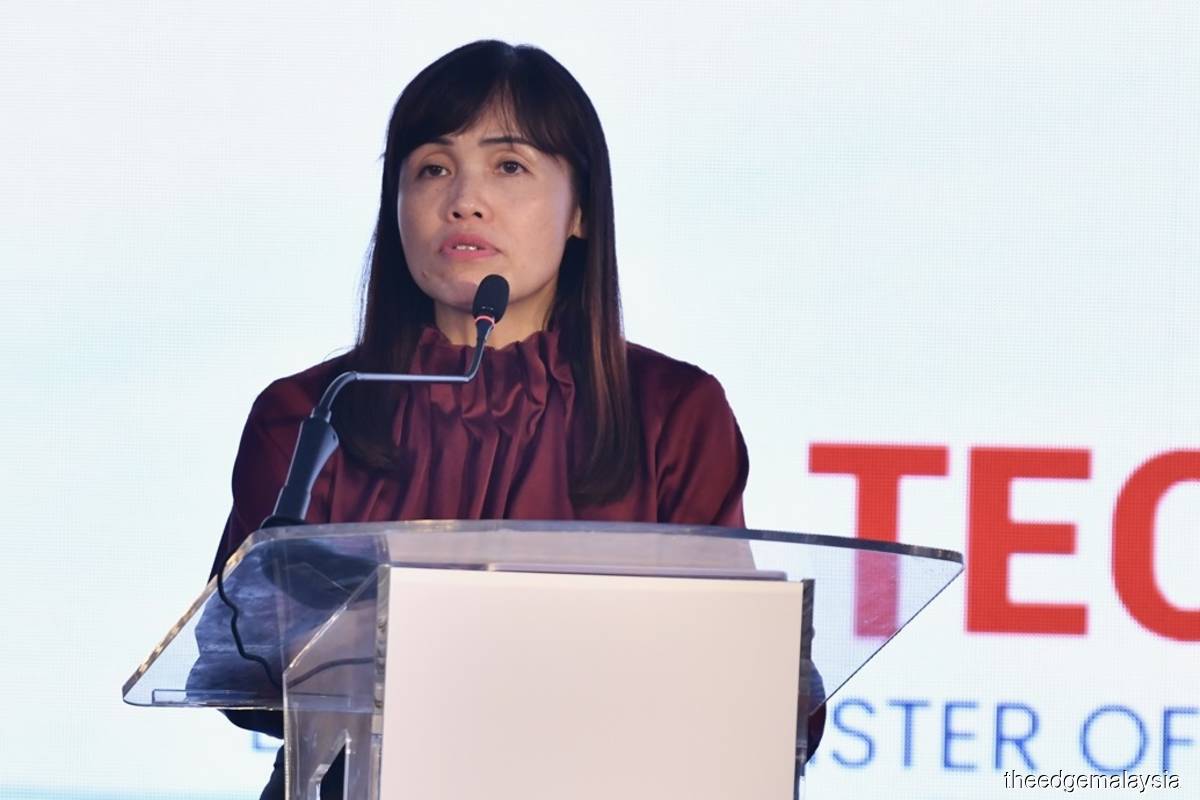Deputy minister urges caution, vows swift action against red IC scams ... Deputy minister urges caution, vows swift action against red IC scams ...