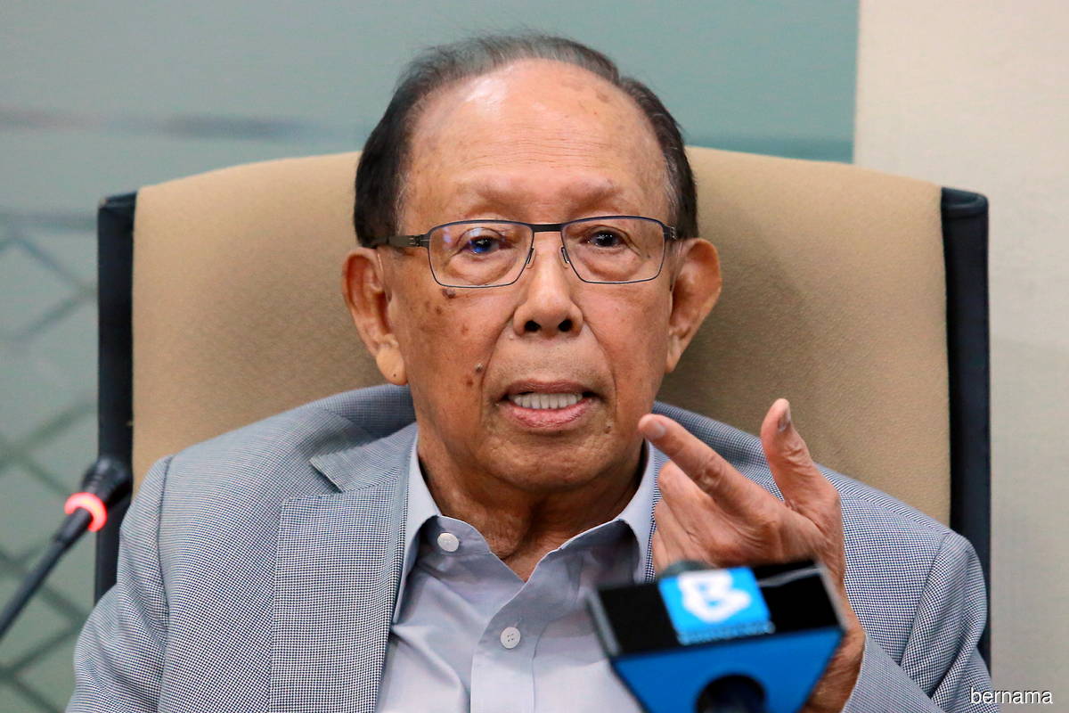 Musa Hitam appointed as chancellor of Darjah Yang Mulia Setia Mahkota ...