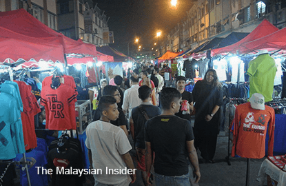 Rising cost of living sees late-night bazaars gaining popularity