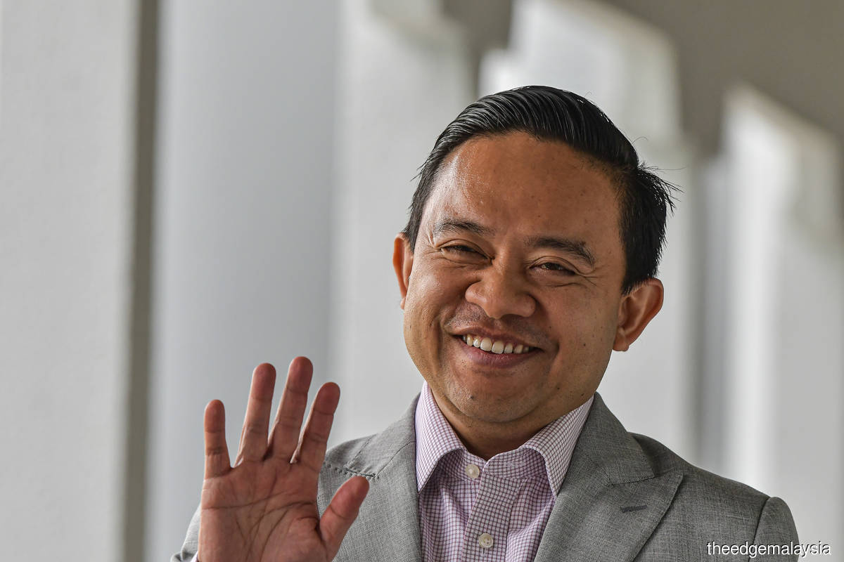 MACC officer lodged complaint against Wan Saiful, but admits wording of ...