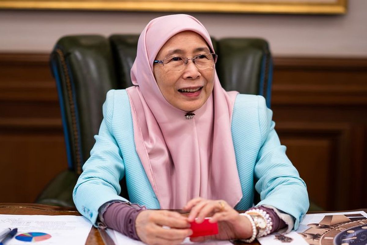 Wan Azizah gives statement to police on Tommy Thomas' book | KLSE Screener