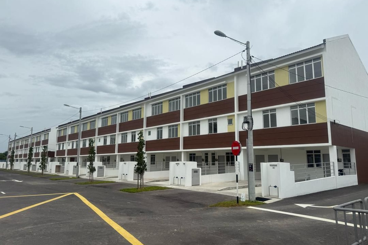 Glomac hands over affordable townhouse development in Bandar Saujana ...
