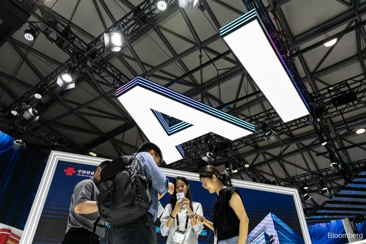 Alibaba, Baidu begin using own chips to train AI models — report