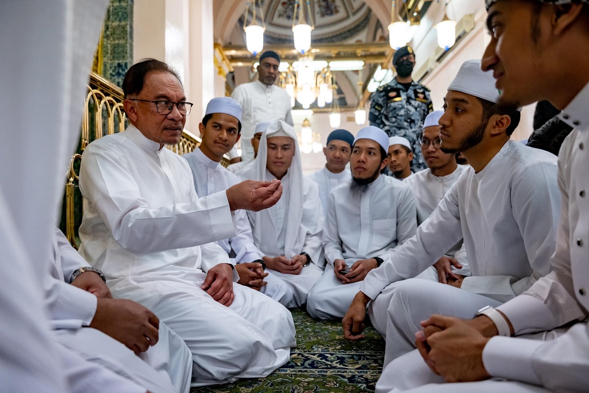 PM Anwar: Malaysia open to discussing revival of King Salman Peace ...