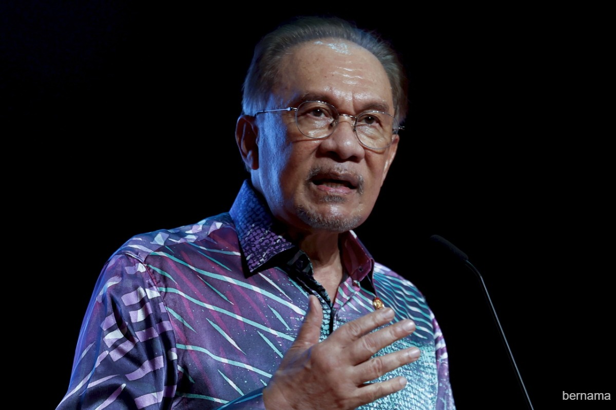 Anwar wants women to be given sufficient opportunities in country’s ...