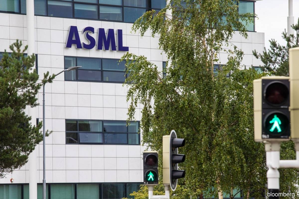 ASML Orders Beat Expectations as AI Arms Race Boosts Demand | I3investor