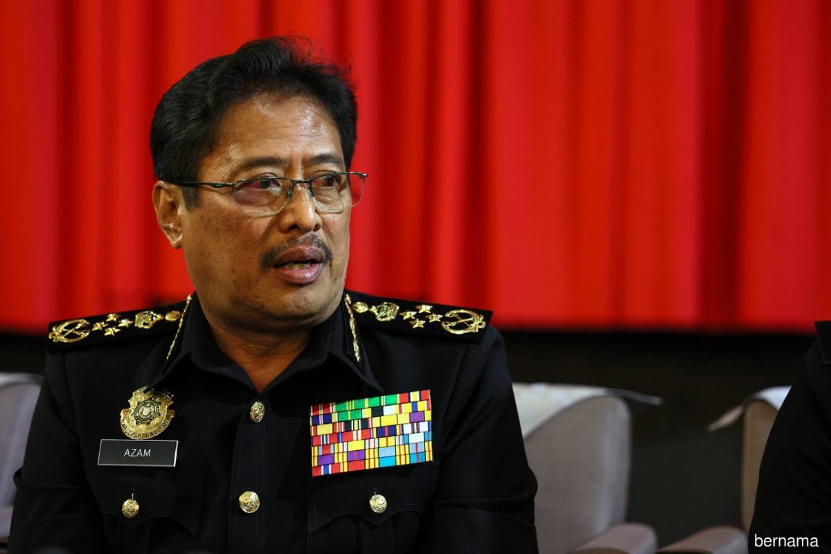 Obese MACC officers not eligible for promotion from January 2026 — Azam ...