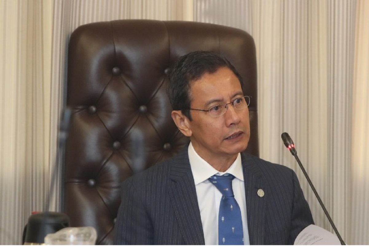 Azhar explains 10-minute break of Dewan Rakyat sitting | KLSE Screener