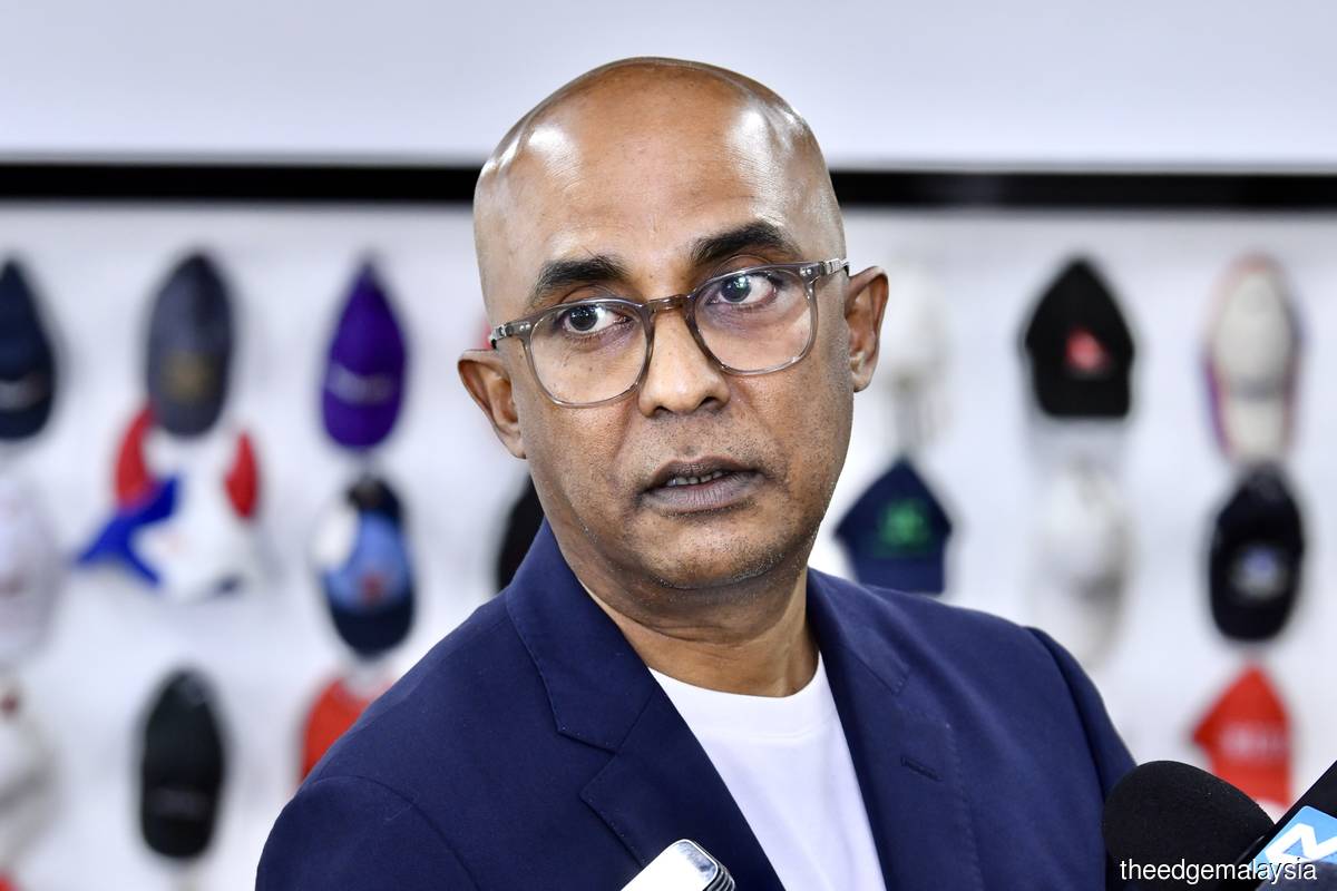 AirAsia X names Bo Lingam group CEO, announces top management changes ...