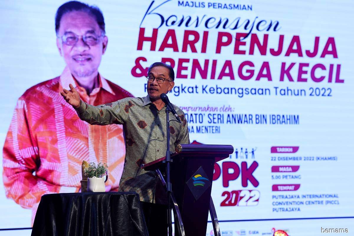 Anwar wants agencies to stop holding grand ceremonies | KLSE Screener