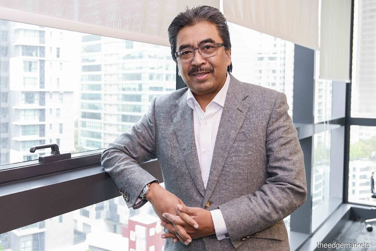BN’s corporate guy Johari says it’s about choosing competent leaders