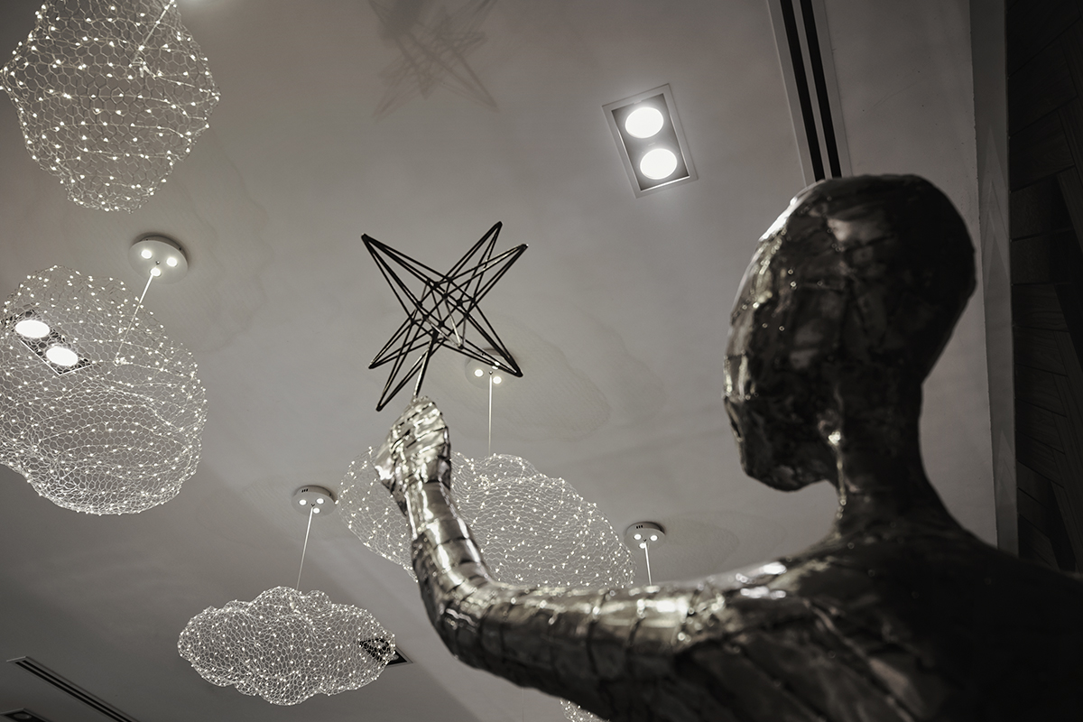 Connecting people through art