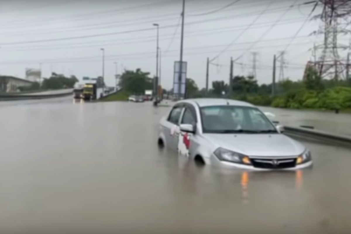 Residents near Muar River advised to brace for floods | KLSE Screener