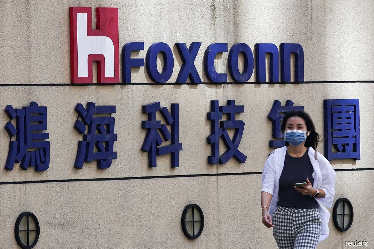 Foxconn's 3Q revenue hits record, misses market forecast