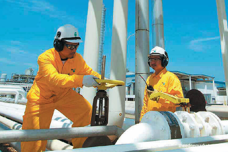 Cover Story: Gas-fuelled uncertainty