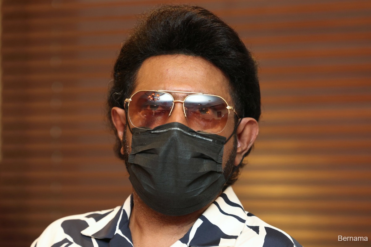 Call me Datuk Seri, Datuk Seri Gnanaraja