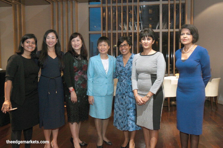 Judge calls for ‘gender door’ to be closed