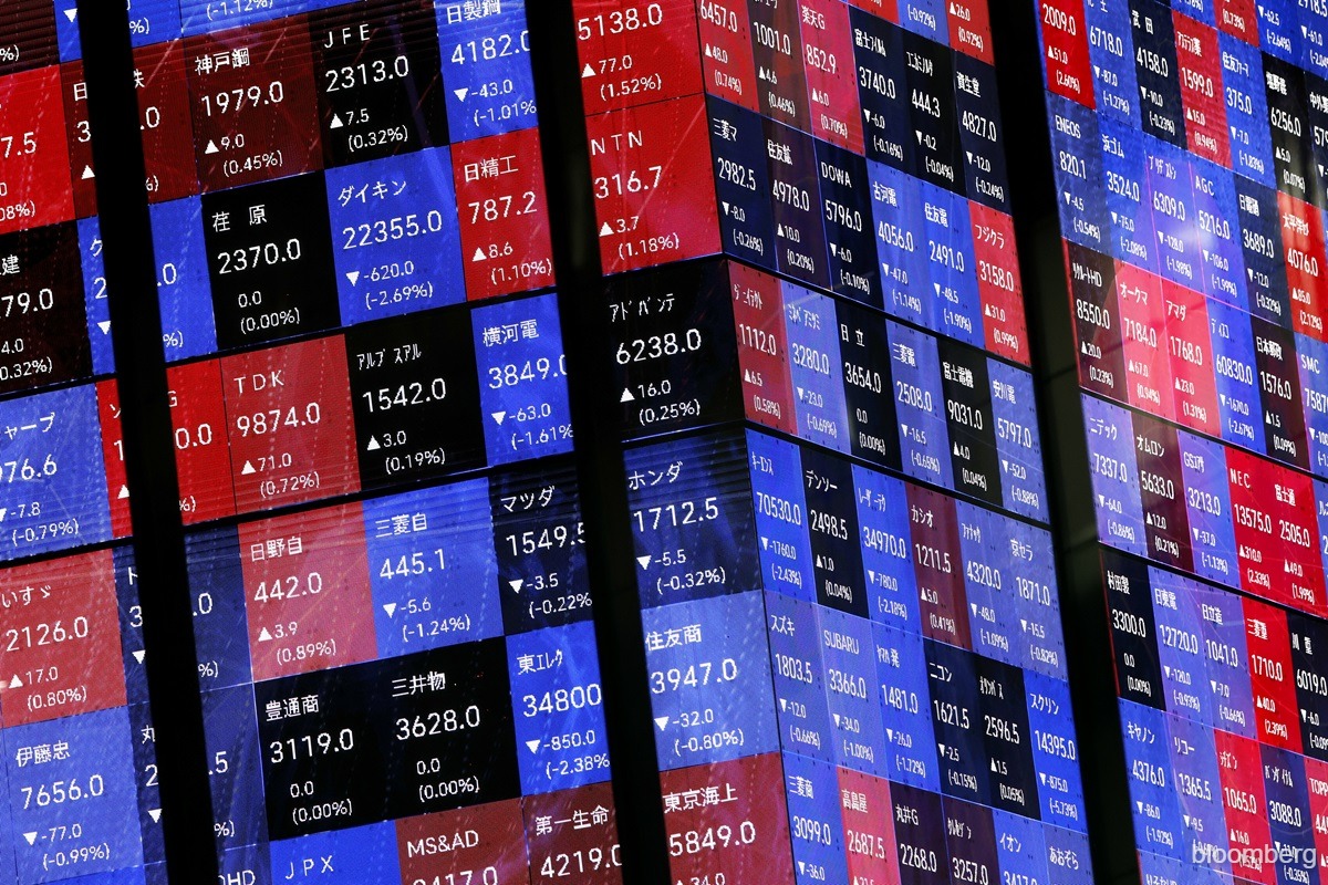 Foreigners buy most Japanese shares in 11 years as more demand seen