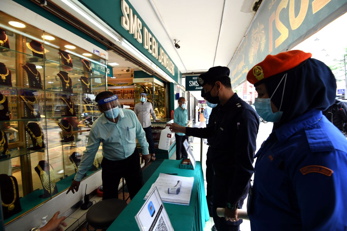 MoH detects 17 new clusters, 15 linked to workplaces