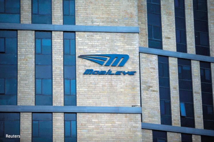 Delphi, Mobileye to use Intel chip for car system