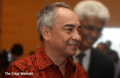 Nazir Razak unloads two million shares in CIMB