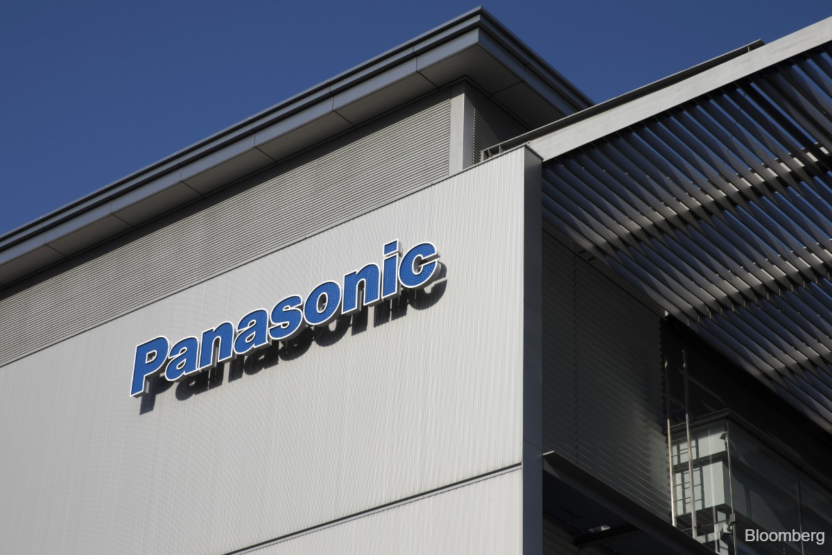 Panasonic aims to move Tesla auto partnership beyond batteries