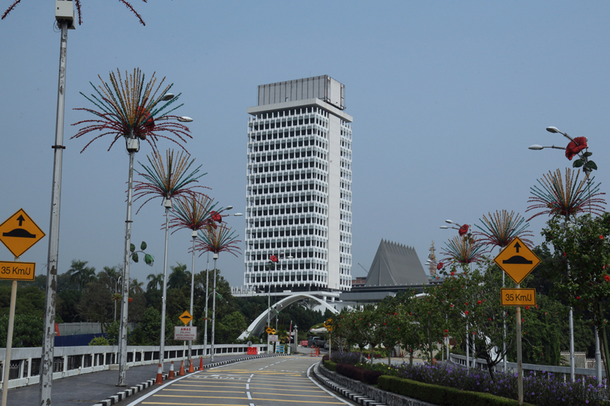 Dewan Rakyat passes supply bill by narrow five-vote margin