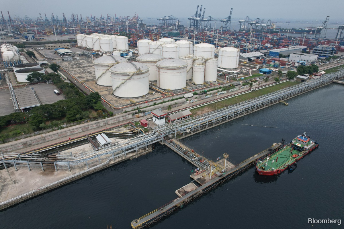 Indonesia’s ‘gasoline godfather’ a suspect in second graft case