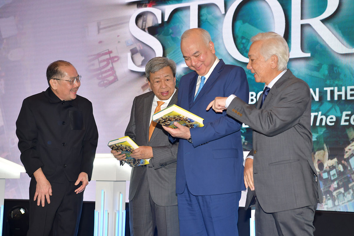Selangor Sultan commends The Edge Malaysia for 30 years of quality ...