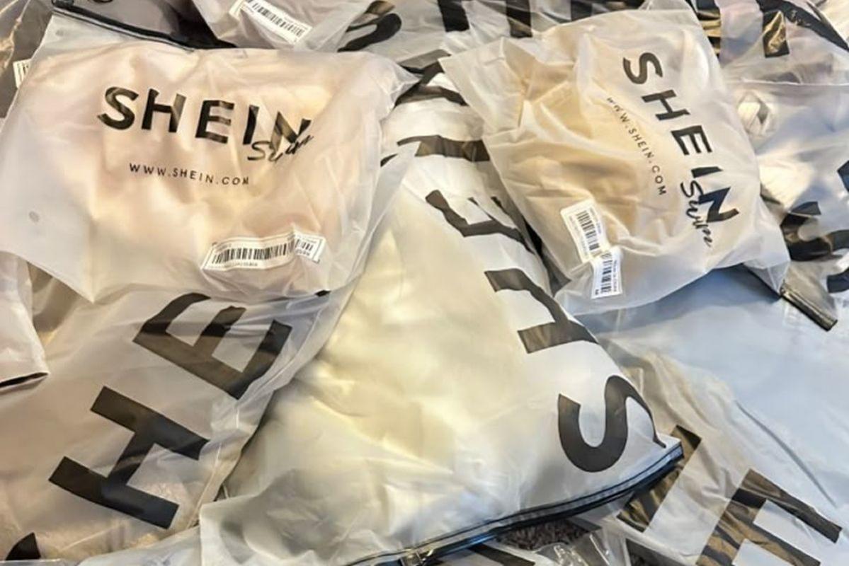 Italy plans levy on parcels from outside EU, higher taxes on financial transactions