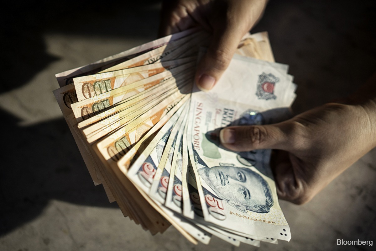 Singapore Dollar Faces Pressure From US Tariffs Policy Shift