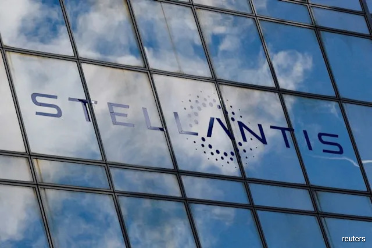 Canada threatens Stellantis with legal action over plan to shift output ...